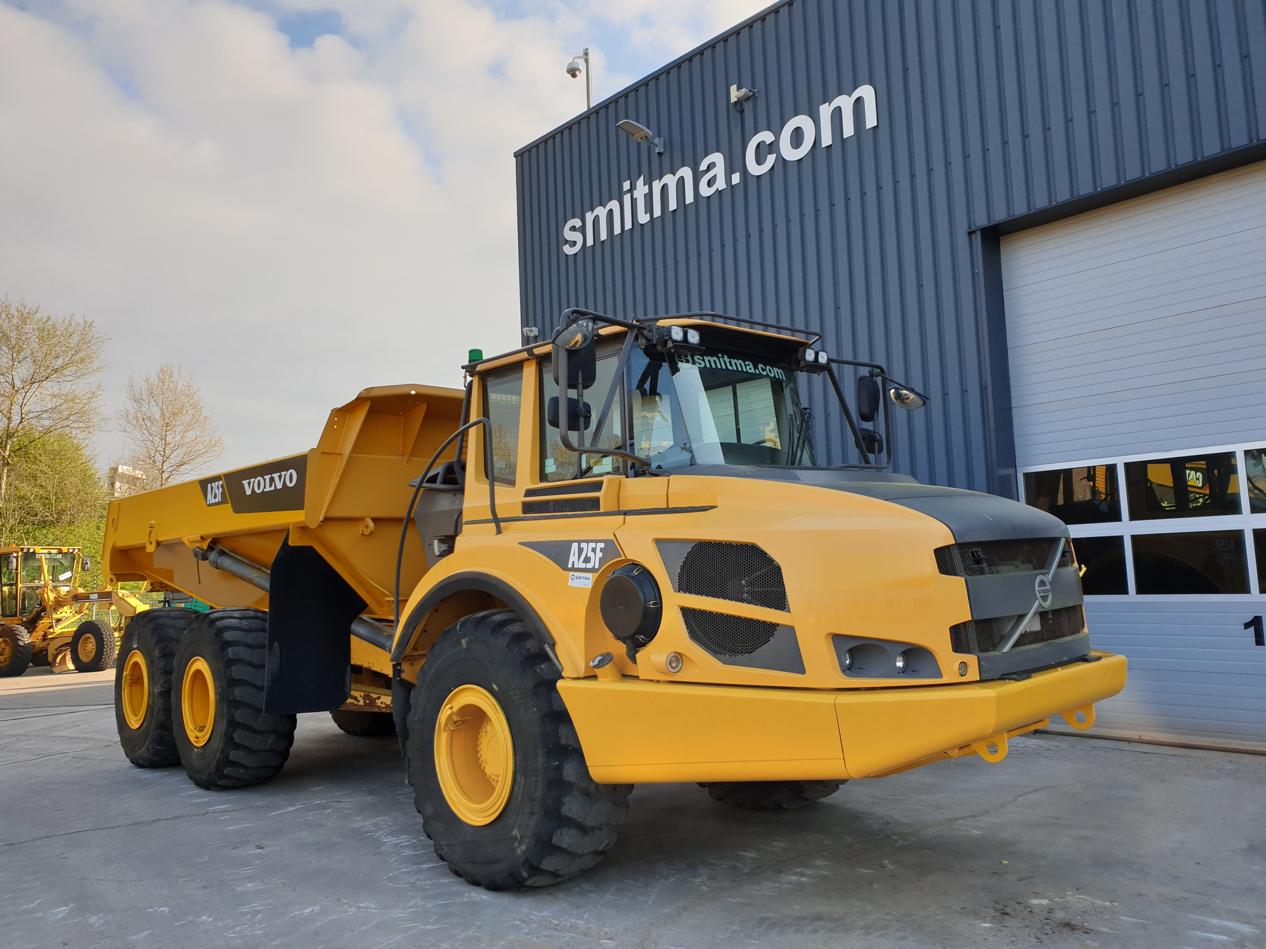 VOLVO A25F | Smitma