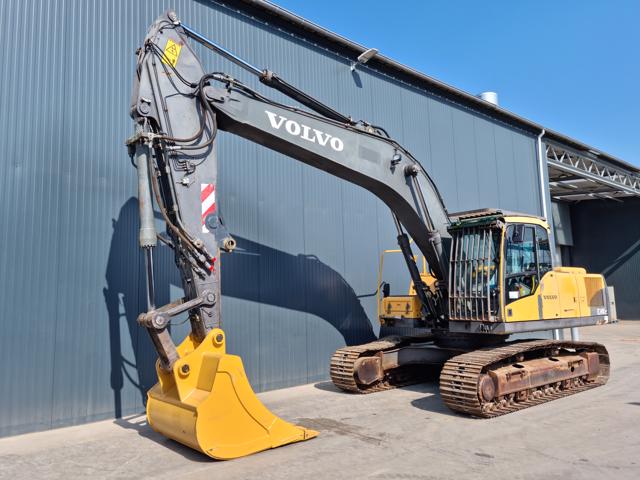 Used Heavy Machinery - Over 100 machines in stock
